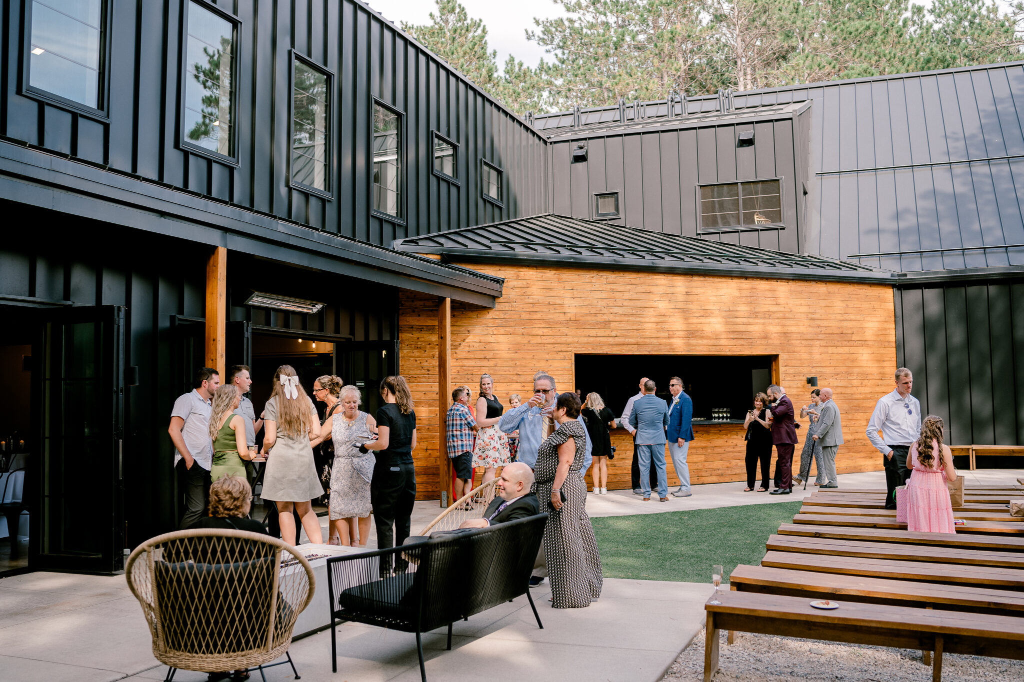 Pinewood Wedding Venue - Jennifer Maren Photography